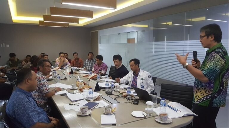 Mgs. Prima Darma Putra: Sosok di Balik Layar Transformasi Holding Pupuk ...